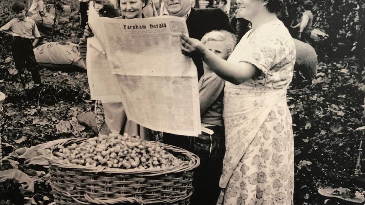 Models wanted to recreate historic Herald photo | farnhamherald.com