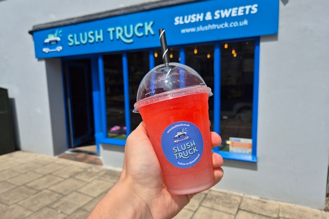 Hampshire lolly and slushie shop hits the sweet spot | farnhamherald.com