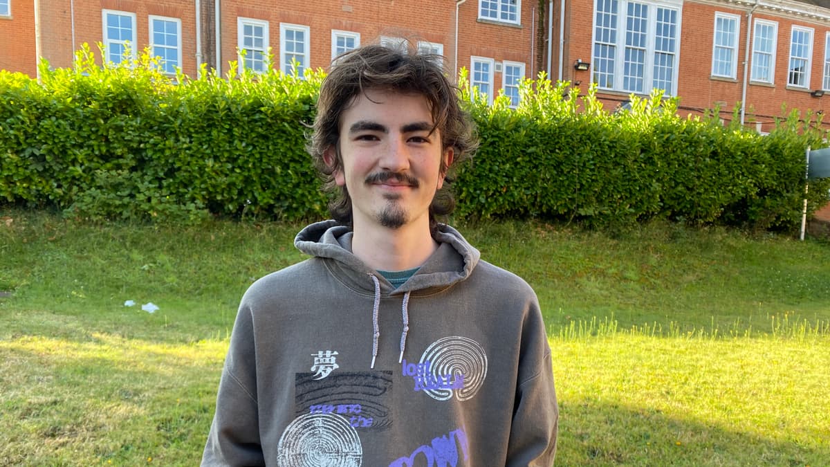 Grade expectations at Farnham College on A-Level results day ...