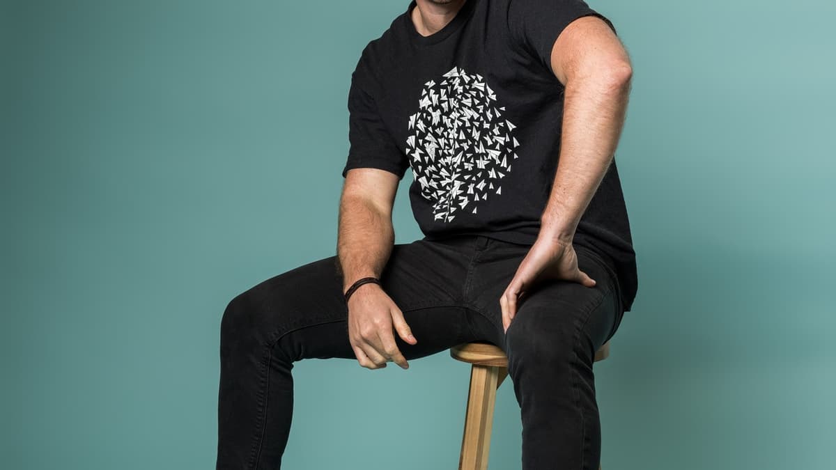 American comic Russell Hicks happy to be coming to Bordon ...