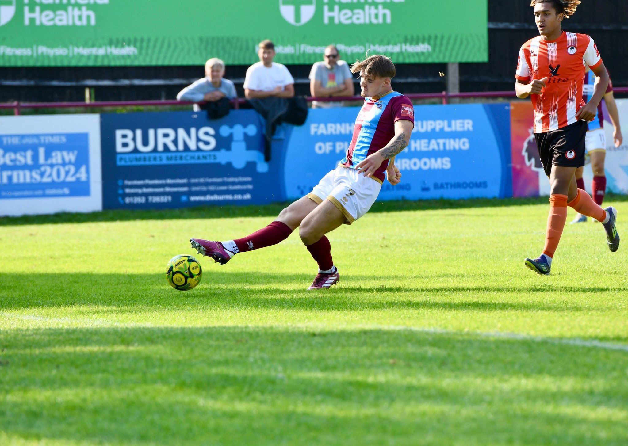 Seven wins out of seven for league leaders Farnham Town | farnhamherald.com