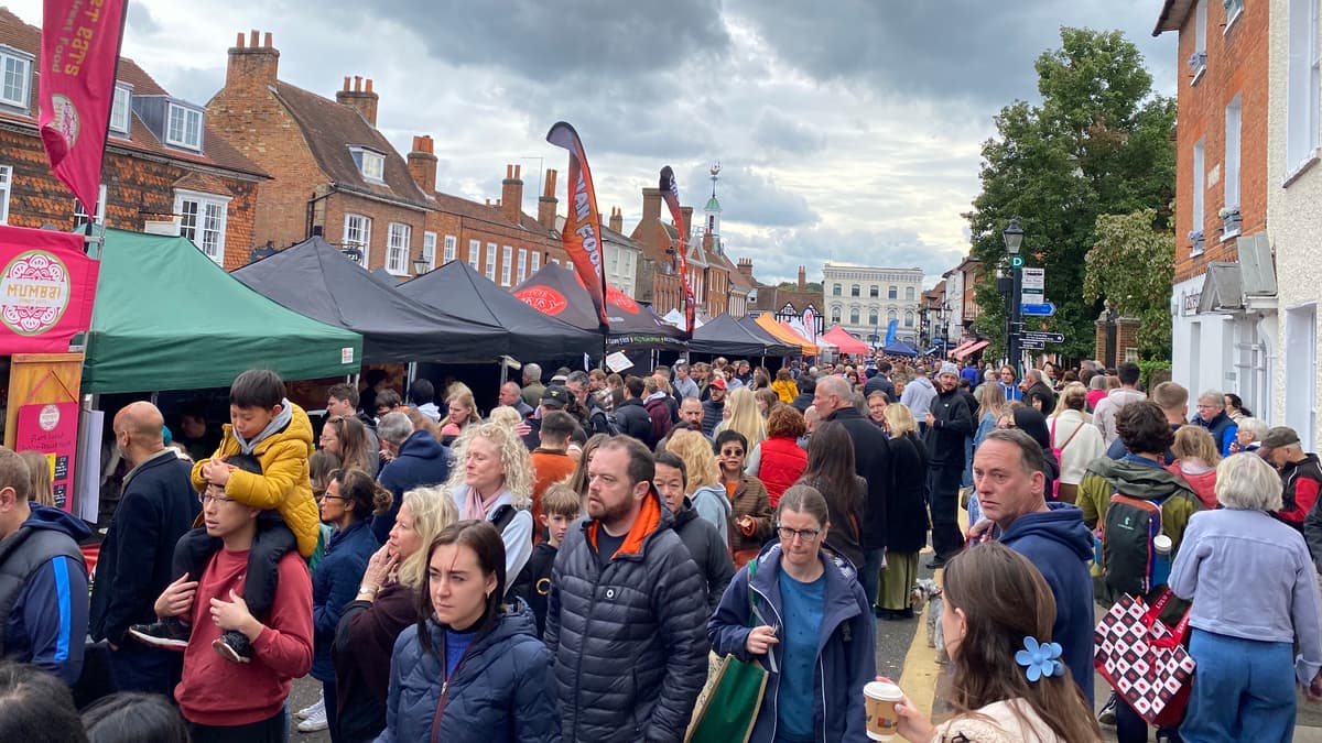 Food, glorious food as thousands gather for Farnham festival ...