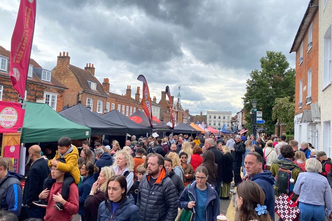 Food, glorious food as thousands gather for Farnham festival ...