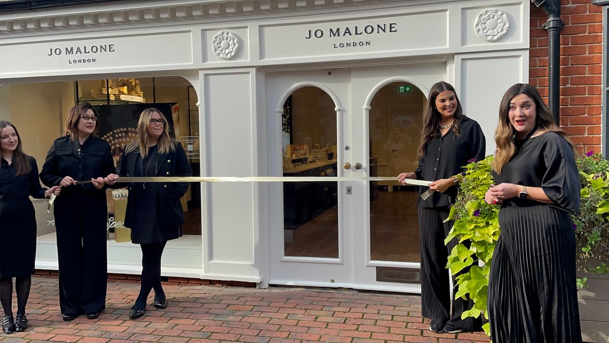 Something smells good as perfume shop opens in Farnham shopping centre ...
