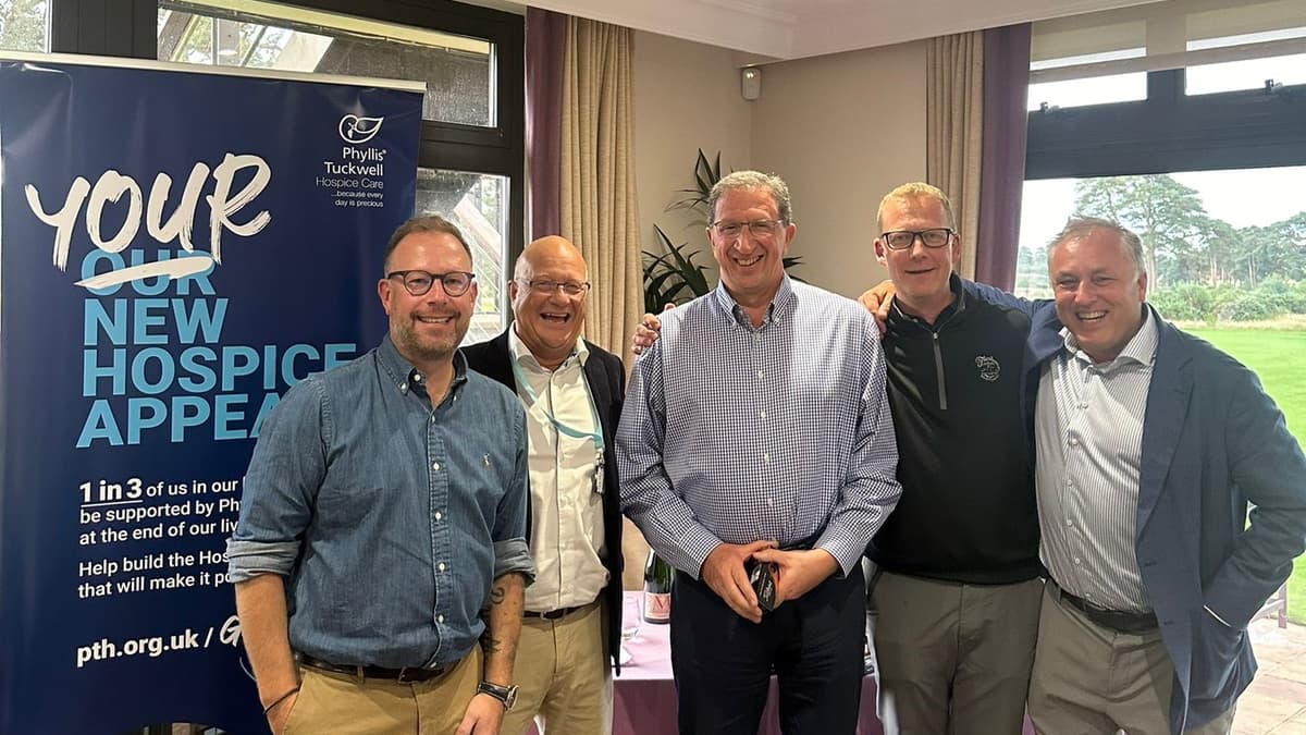 Golfers swing into action for Phyllis Tuckwell | farnhamherald.com