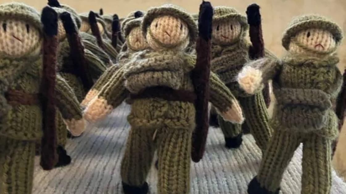 String of visitors check out knitted Longest Yarn D-Day exhibition ...