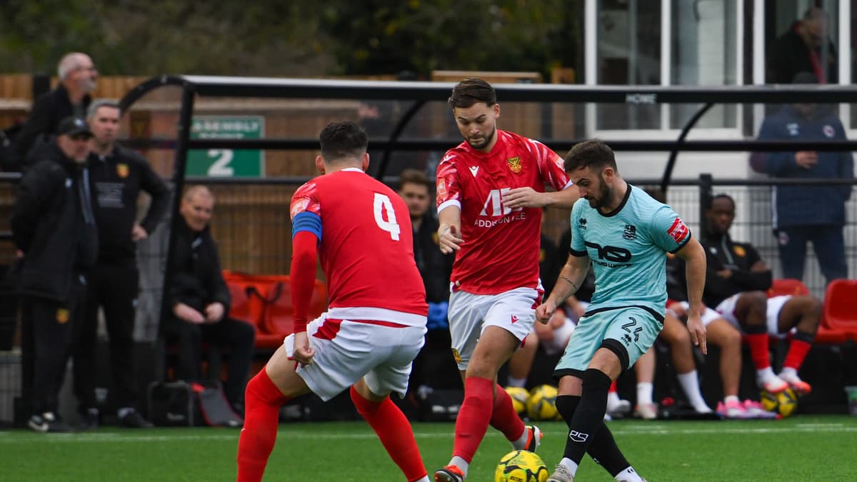 Town earn point at Hanworth Villa | farnhamherald.com