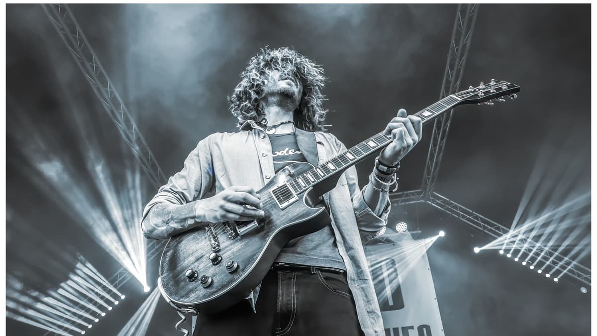 VIDEO: Busy autumn for members of Alton Camera Club | farnhamherald.com