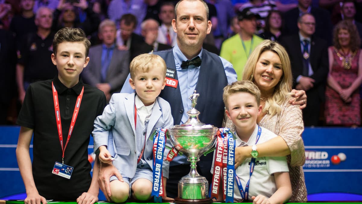 Snooker 'Champion of Champions' Mark Williams coming to Lindford for ...