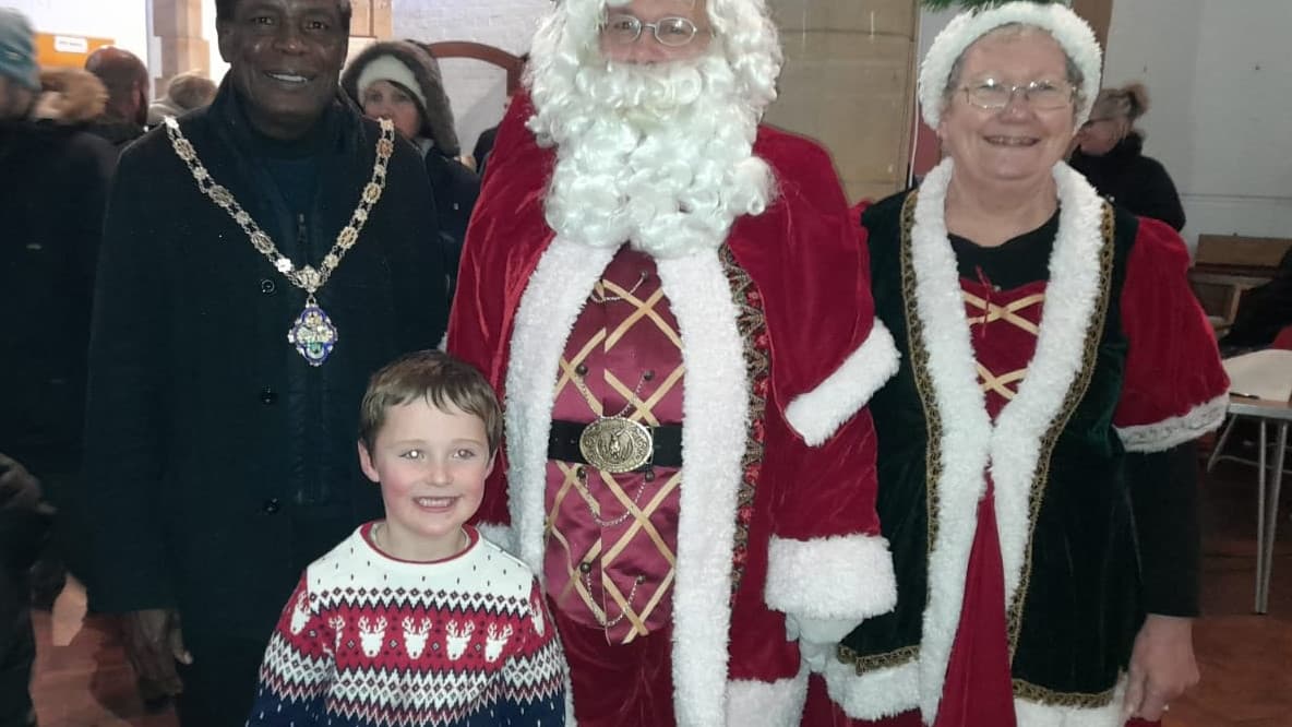 What a tease! Santa leaves it late at Badshot Lea Christmas switch-on ...