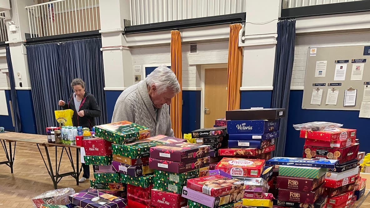 Santa is coming to town as Farnham Lions and Round Table get festive ...