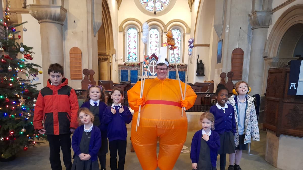 Mrs Christingle brings laughter and festive message to William Cobbett ...