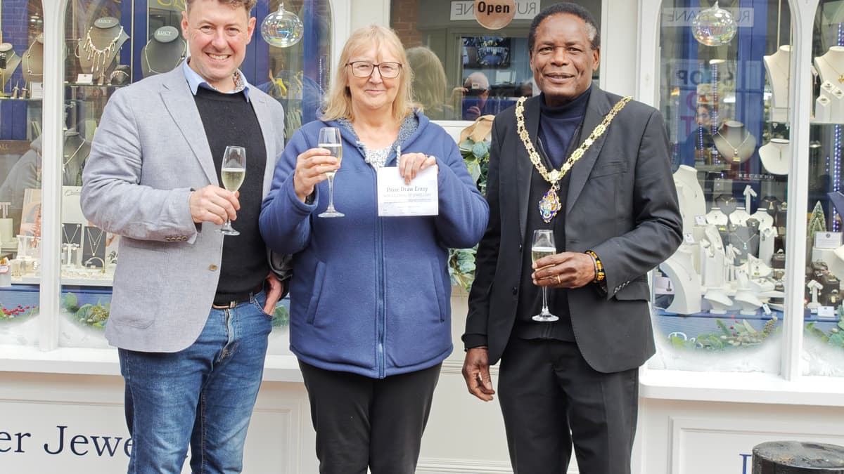 What a gem as bride-to-be wins £1,000 prize draw from Farnham jeweller ...
