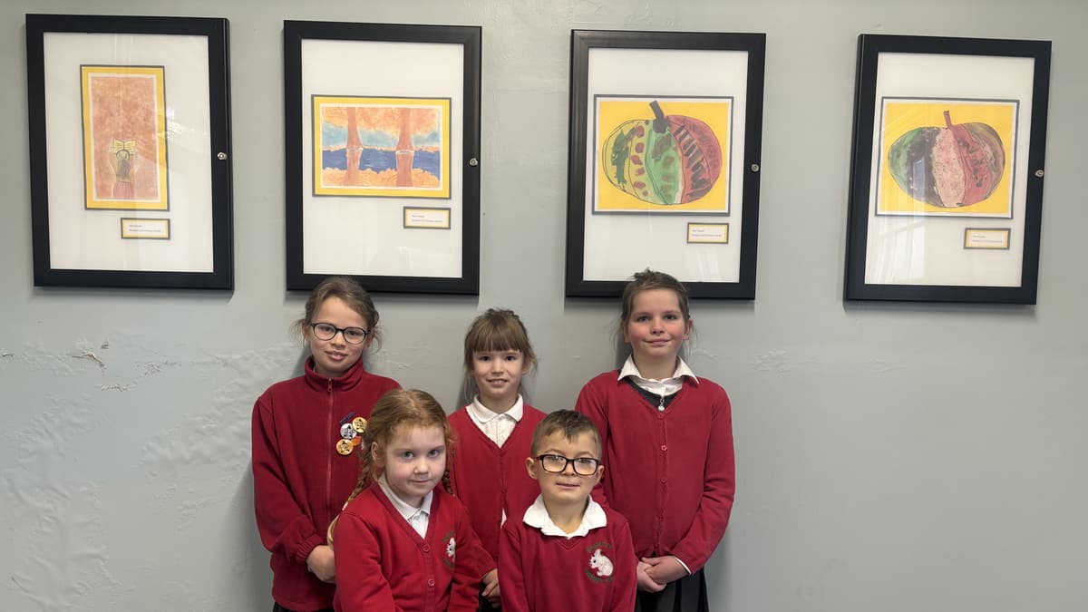 WATCH: Binsted pupils bring colour to Bentley station | farnhamherald.com