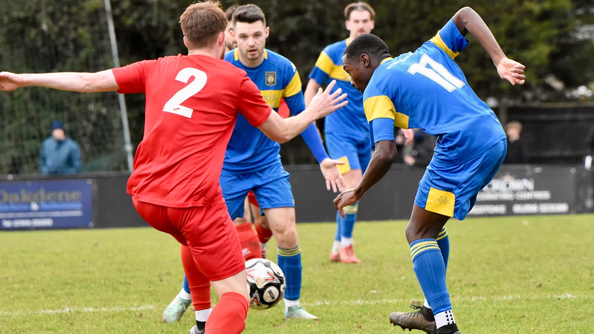 Hoare and Glen hail Rams' character in dramatic win against Pagham ...