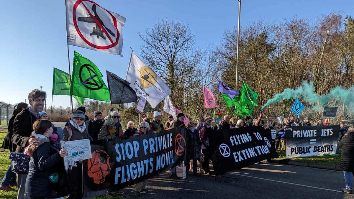 Campaigners block Farnborough Airport in protest at expansion plans ...