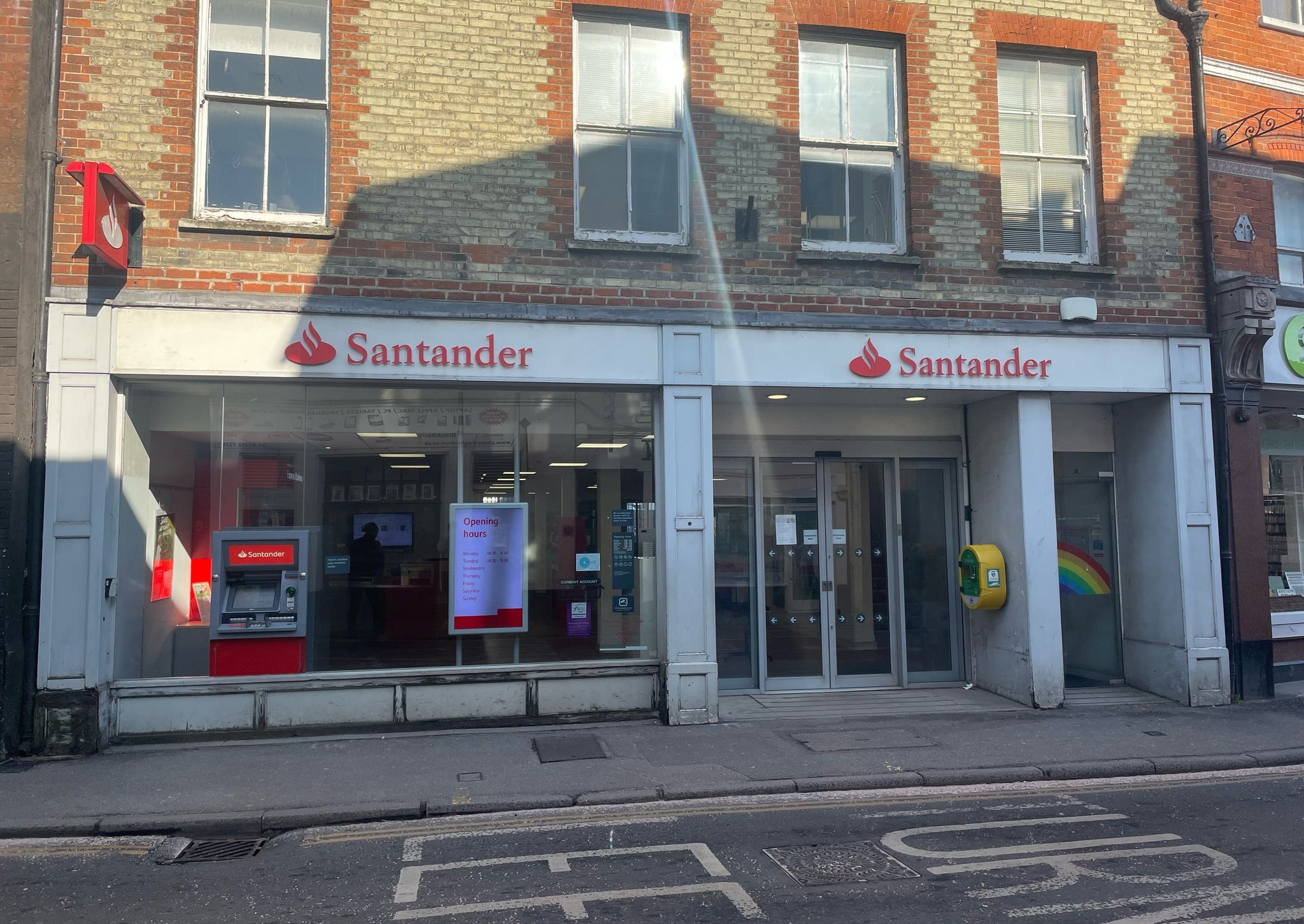 Farnham Santander branch closure confirmed for July | farnhamherald.com