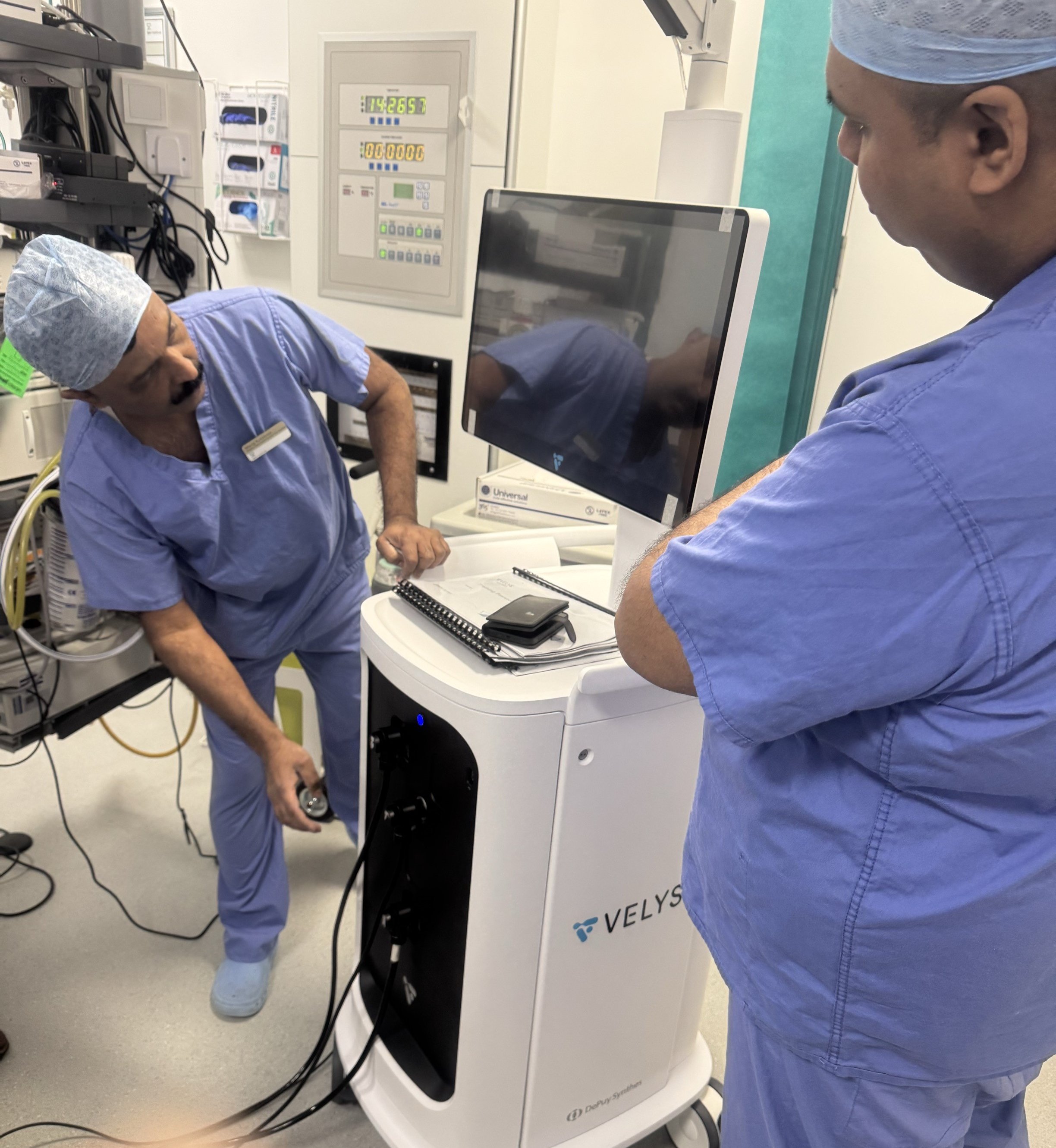 Spire Clare Park Hospital pioneers robot-assisted knee surgery ...