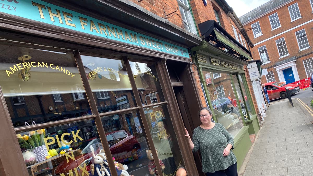 Pollution concerns are aired as Downing Street traders hold their ...