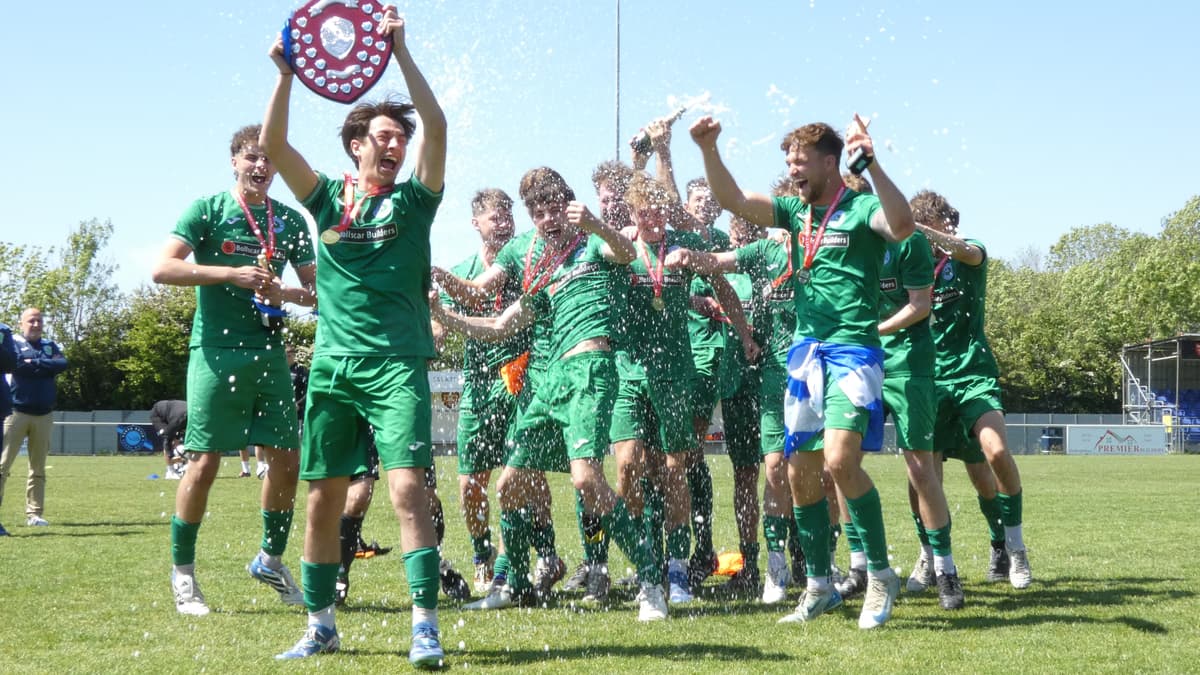 Liss come from behind to win silverware | farnhamherald.com