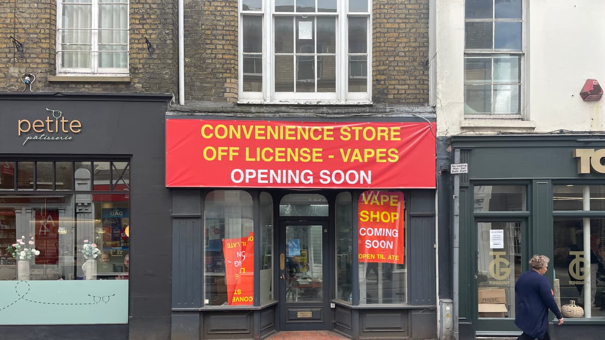 Farnham to welcome new off-licence shop next month | farnhamherald.com