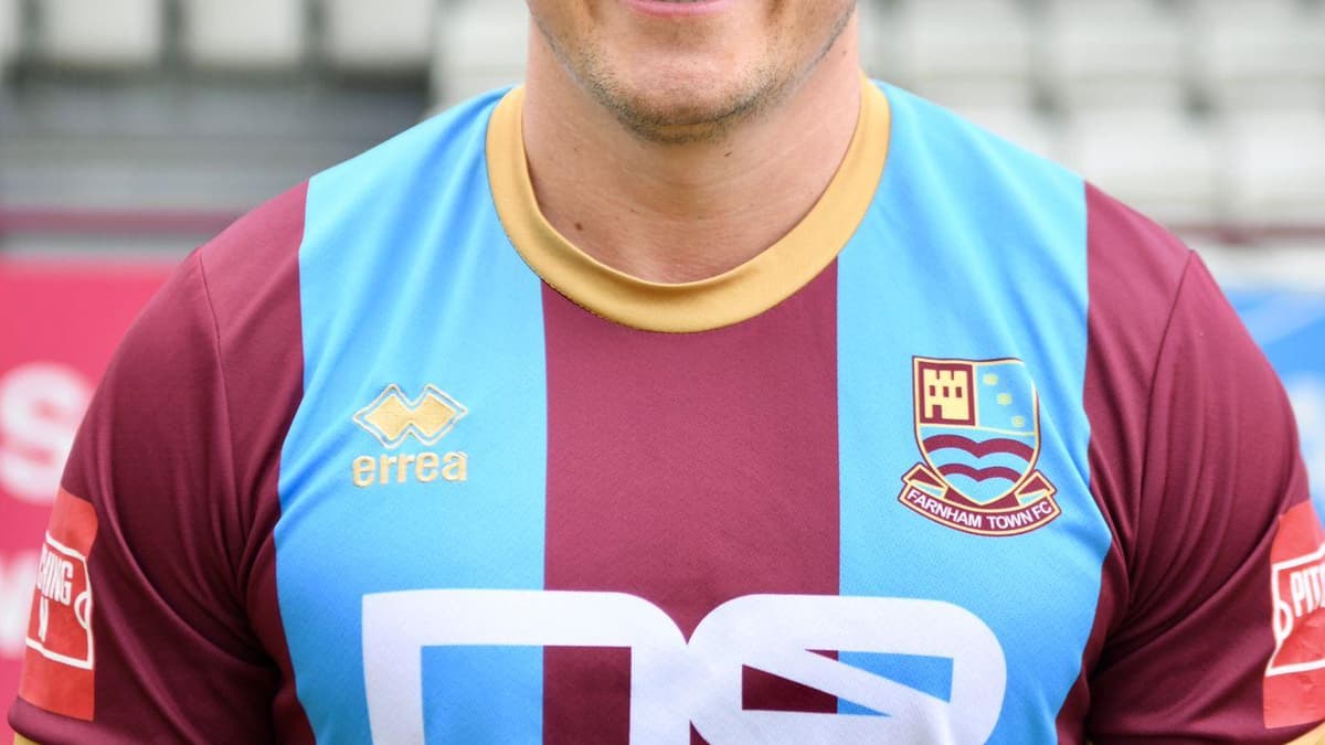 Town sign midfielder from National League South outfit | farnhamherald.com
