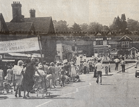 Peeps into the Past: Nappies and prams everywhere in fight for ...