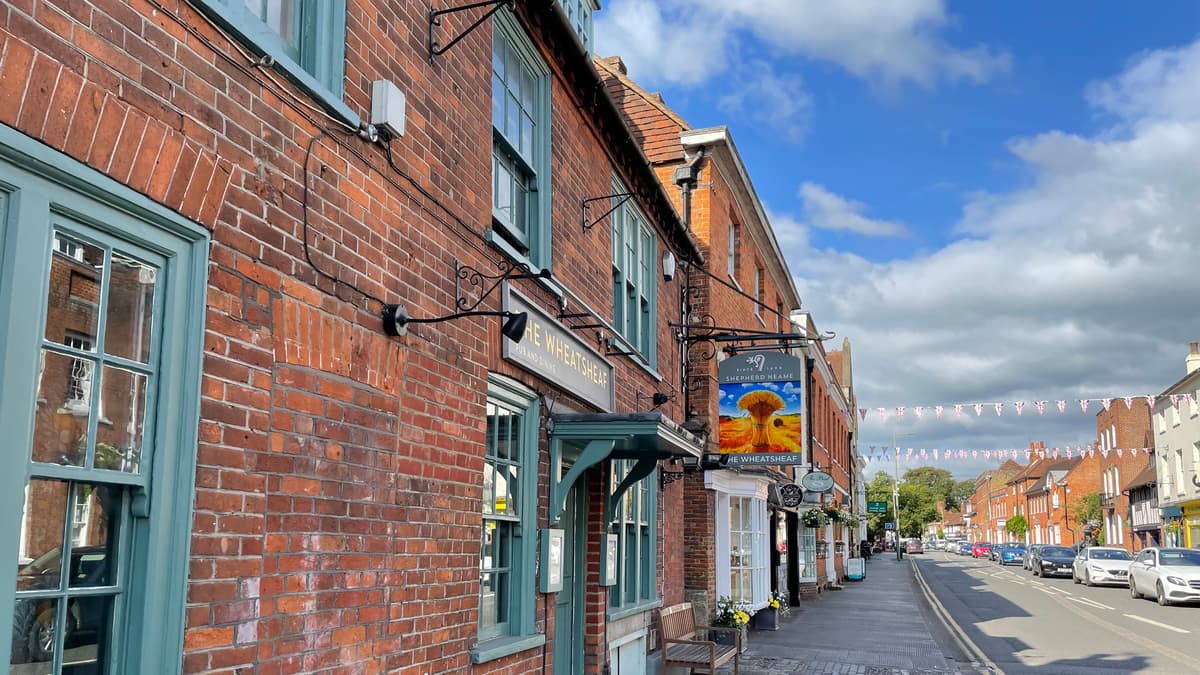 Farnham pub closes after ambitious relaunch falls short | farnhamherald.com