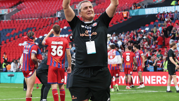 Richard Dryden leaves Aldershot and James Henry becomes player-coach ...