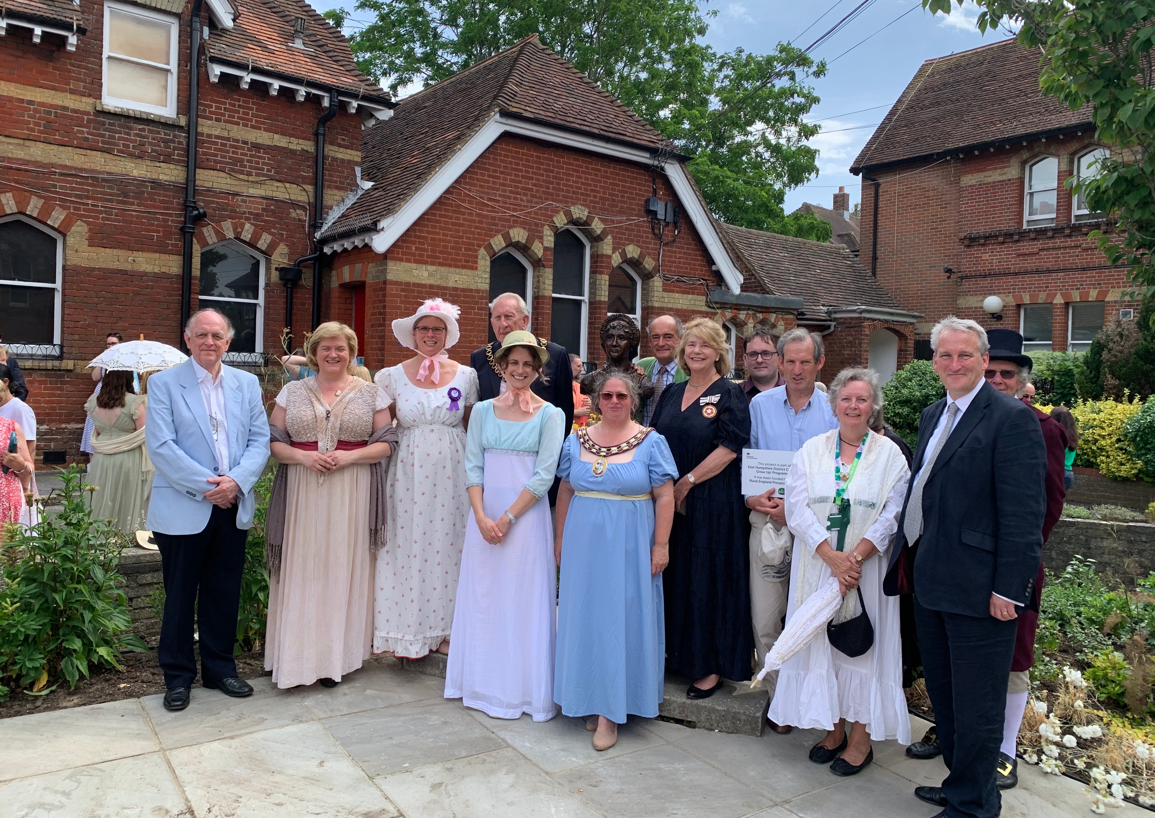 WATCH: Pride and pageantry: Alton unveils Jane Austen statue during ...
