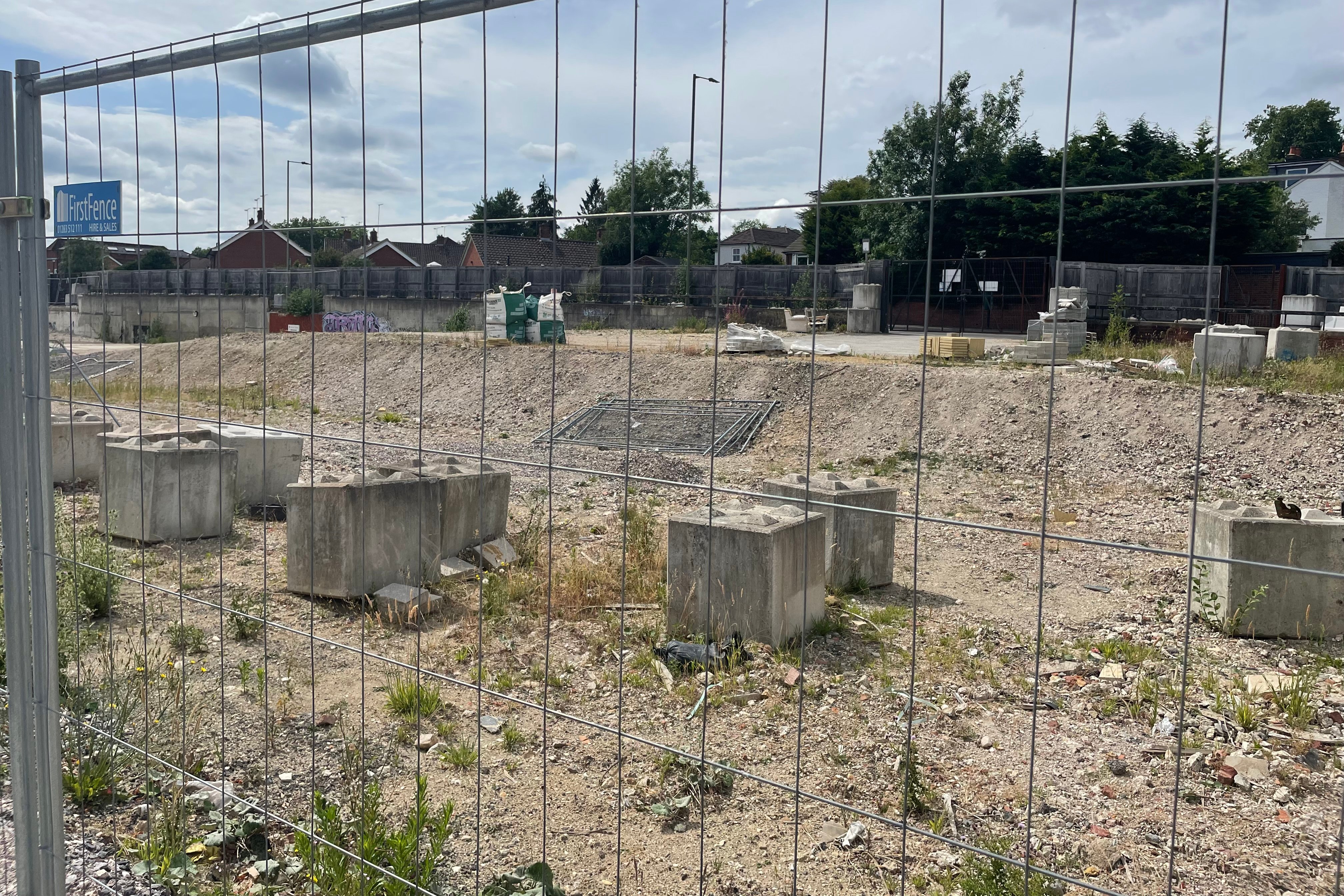 Farnham faces decade-long wait as Woolmead delays drag on ...