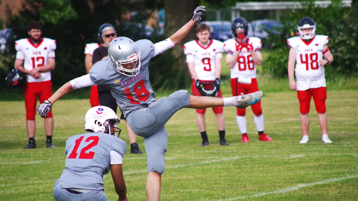 Knights earn excellent win against Cats | farnhamherald.com