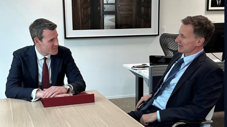 WATCH: Jeremy Hunt MP meets housing minister over Waverley's CIL ...