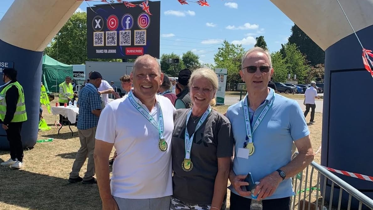 Farnham mayor steps out for Hale Community & Youth Centre fundraising ...