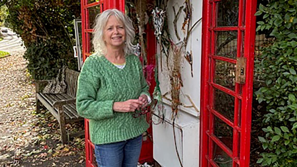 Artist Jane Browne branches out into Frensham's Red Cube Gallery ...