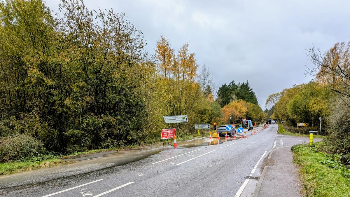Collision partly closes A325 between Farnham and Bordon | farnhamherald.com
