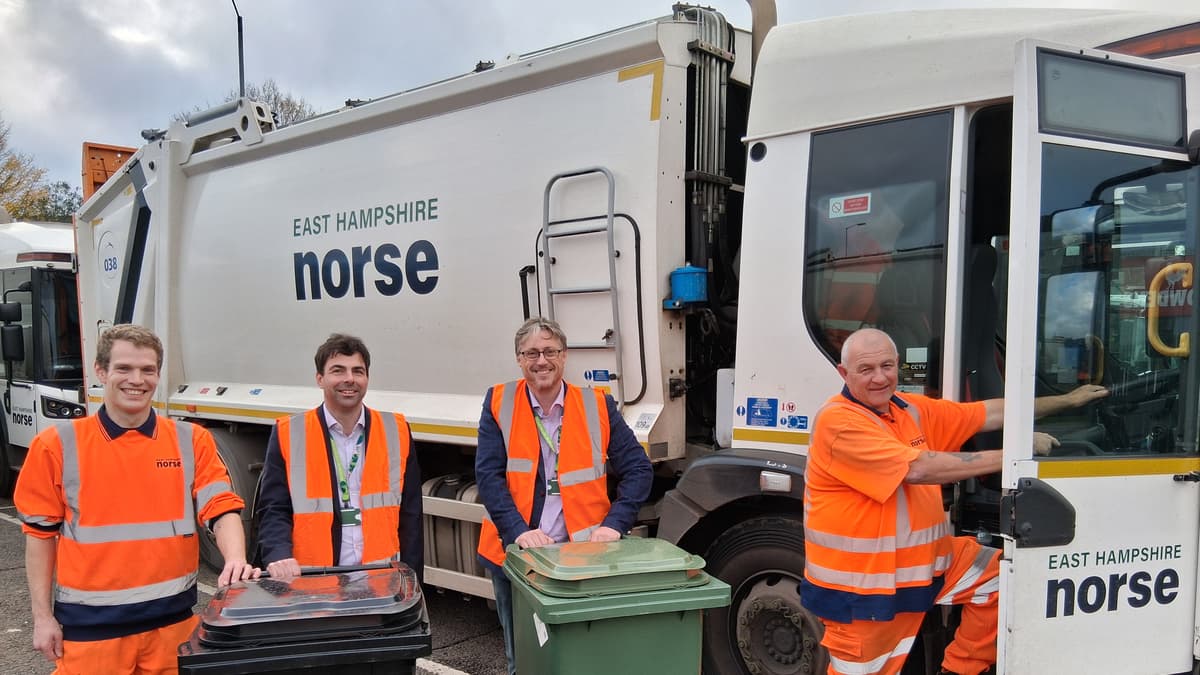 Drivers urged to wait patiently behind bin lorries | farnhamherald.com