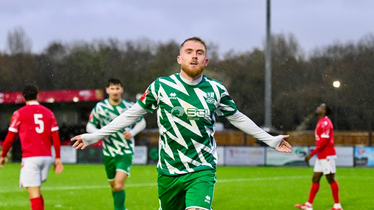 Farnham Town earn impressive victory at Uxbridge | farnhamherald.com