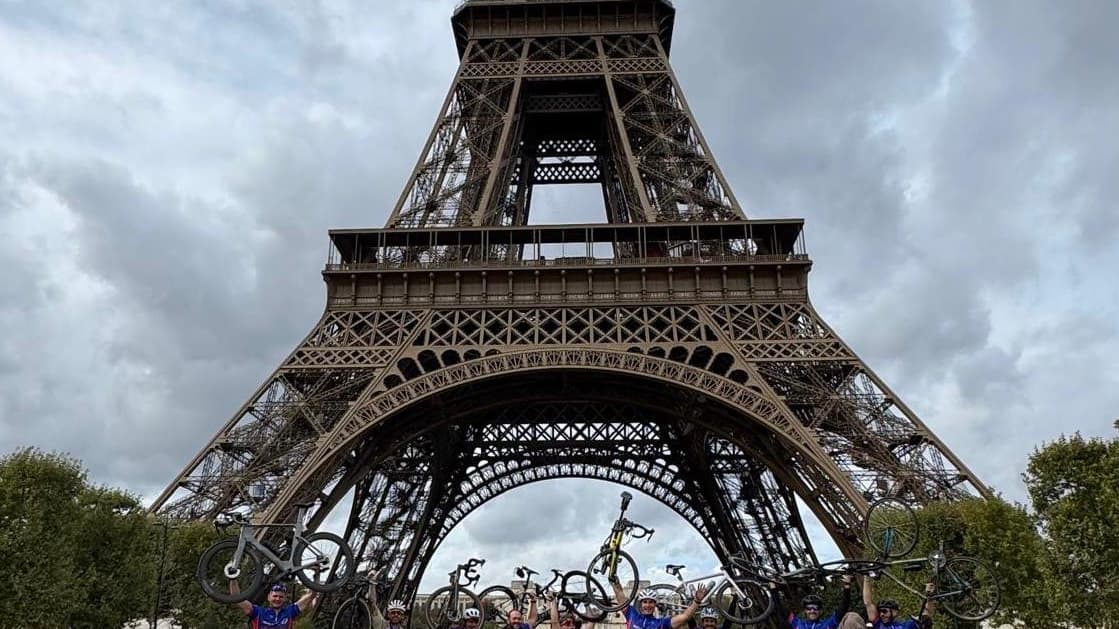 Farnham-to-Paris ride raises £100,000 for hospice | farnhamherald.com