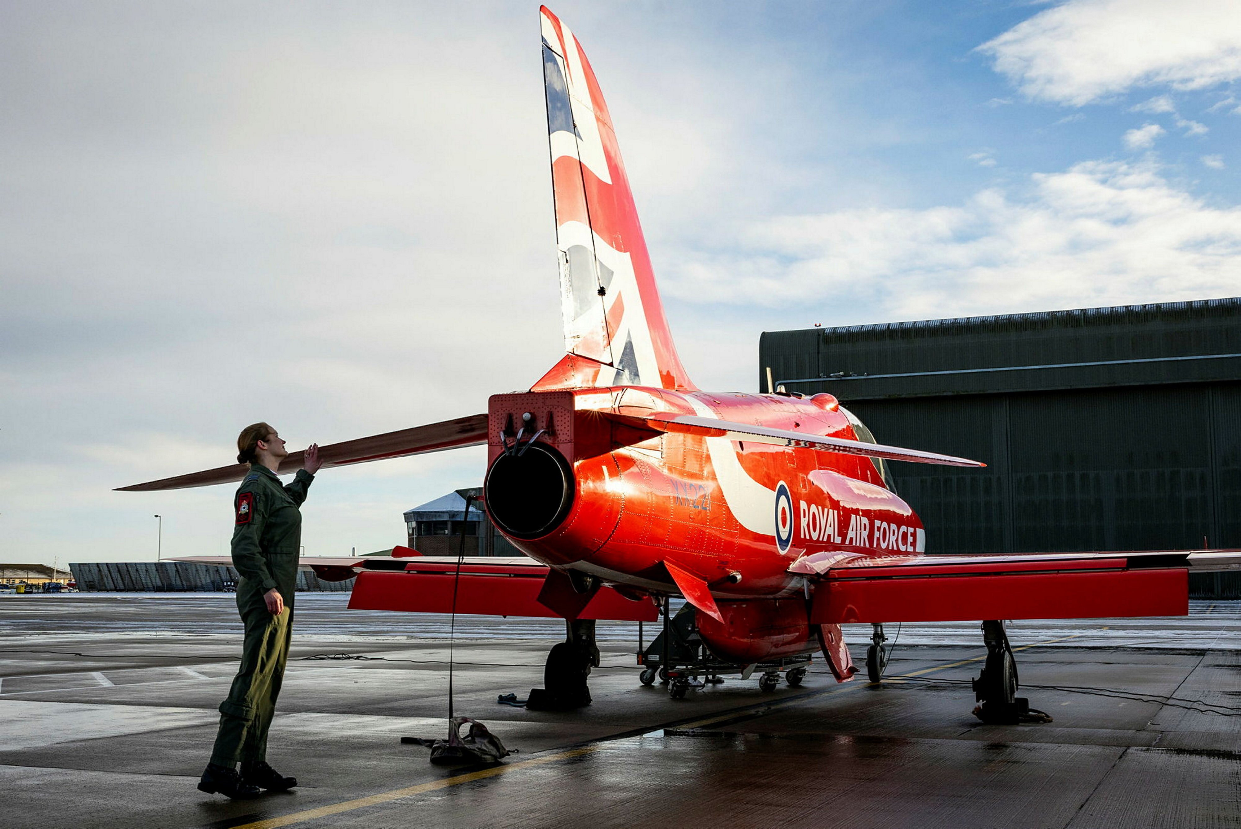 Surrey woman becomes first female leader of Red Arrows | farnhamherald.com