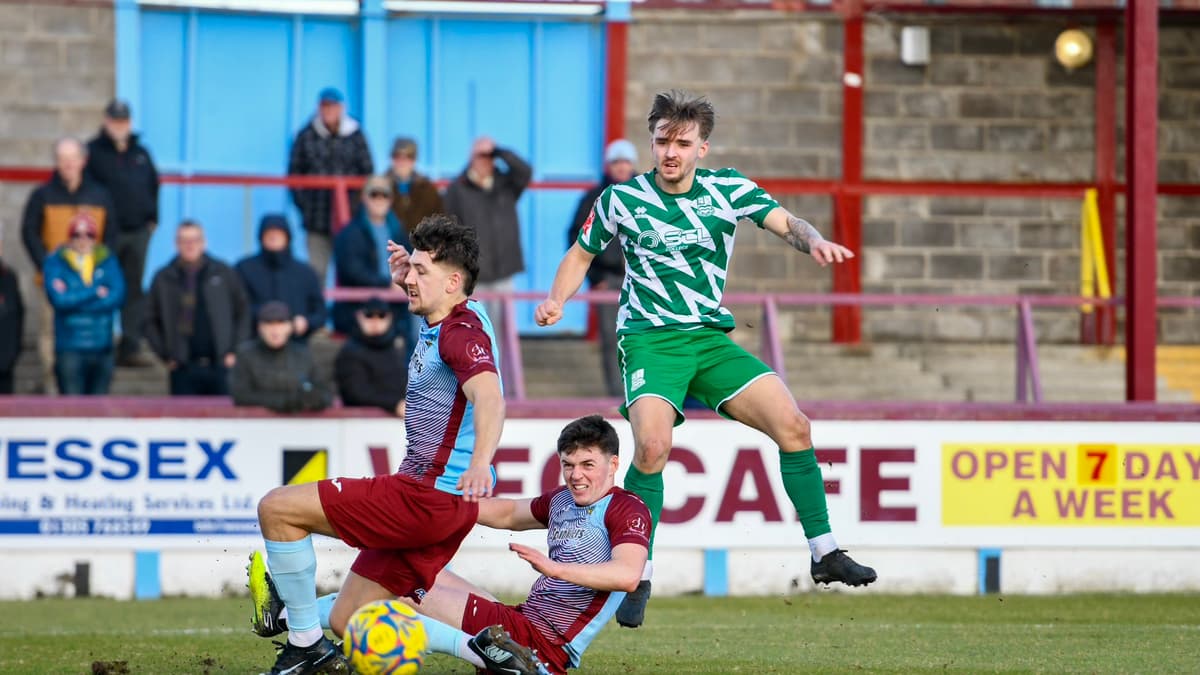 Farnham Town earn fifth successive victory with impressive win at ...